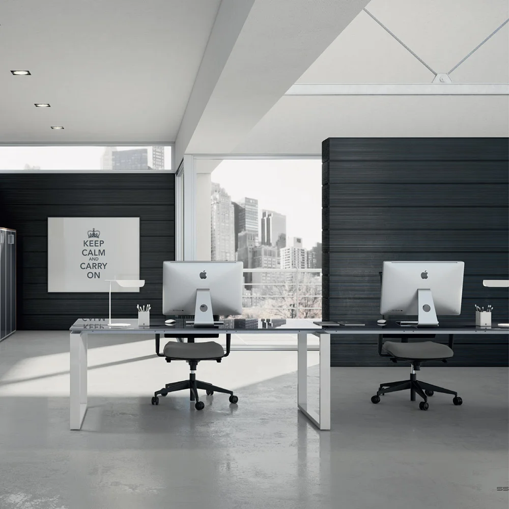 Luna Operational desks for offices in Dubai UAE