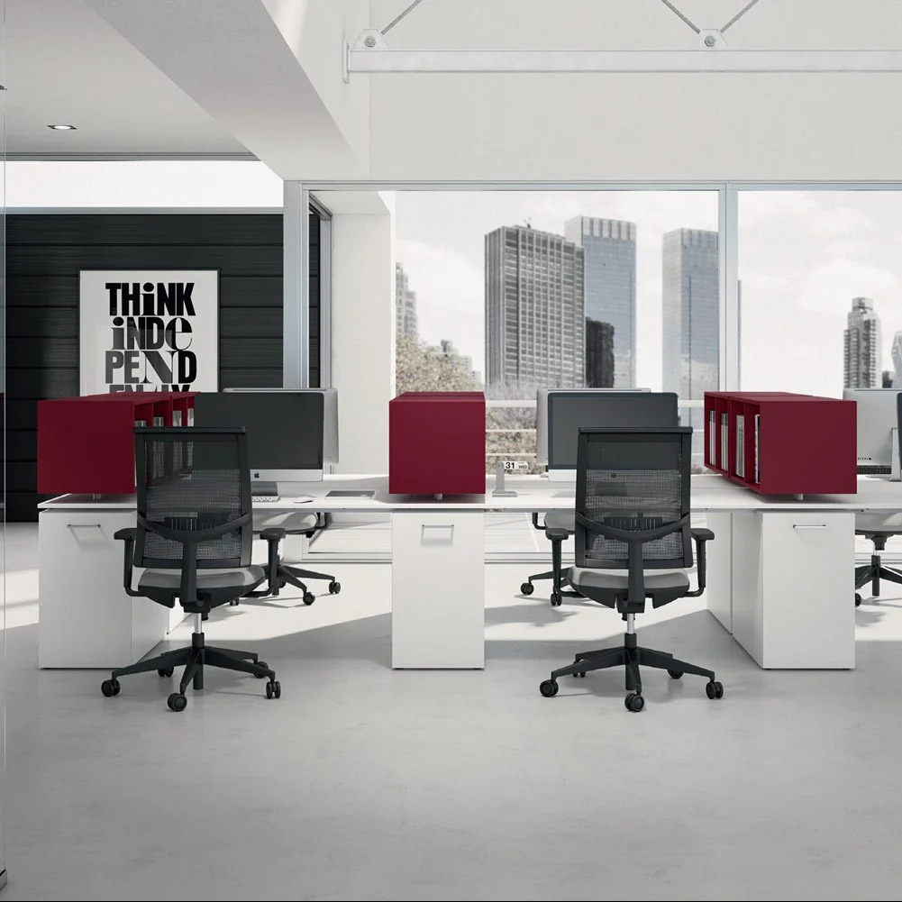 Luna Operational desks for offices in Dubai UAE