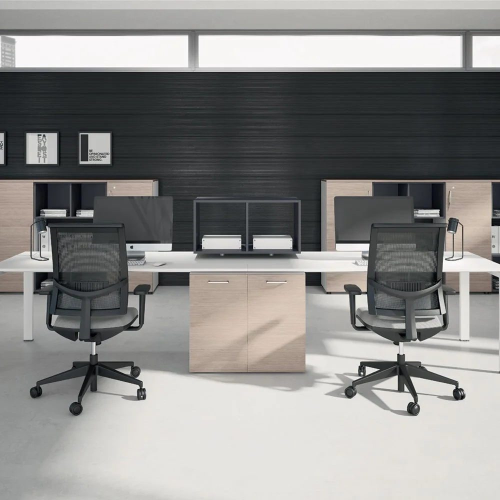 Luna Operational desks for offices in Dubai UAE