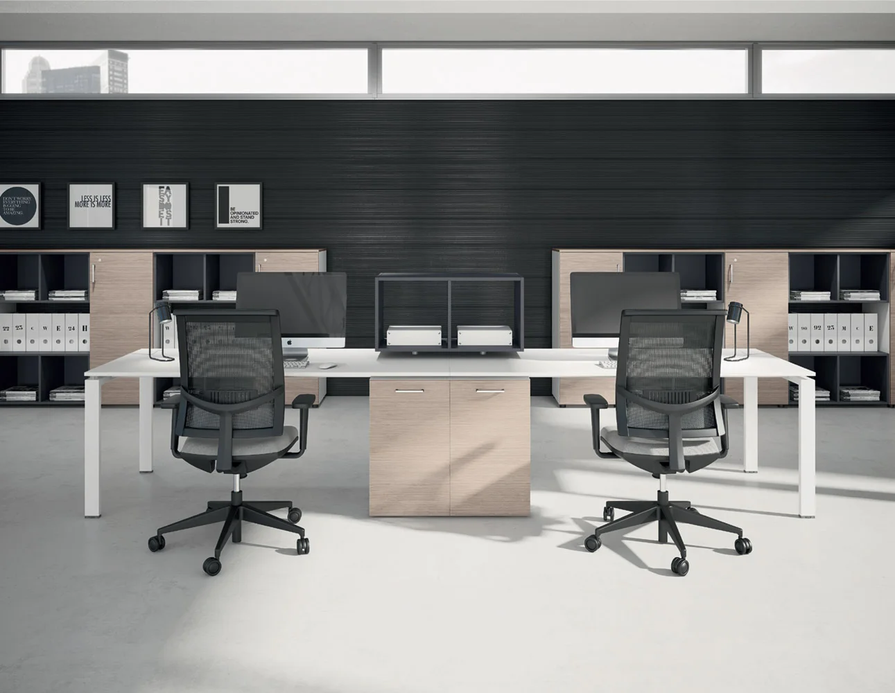 Luna Operational desks for offices in Dubai UAE